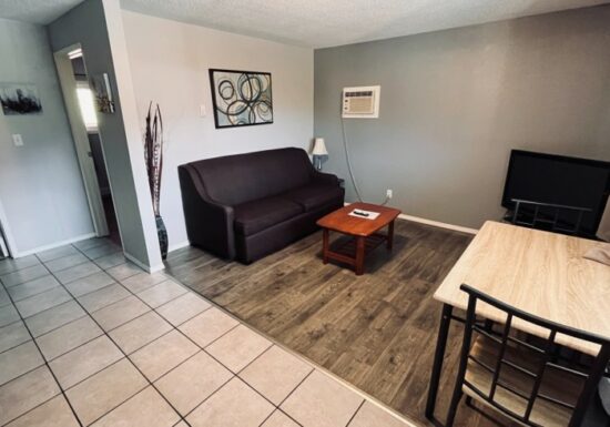 Maple Leaf Motel & RV Campground